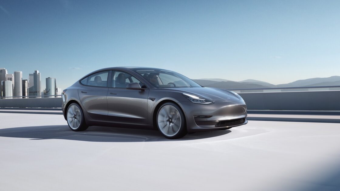 Tesla Model 3 Standard Range Plus (2021) | Leccy.net